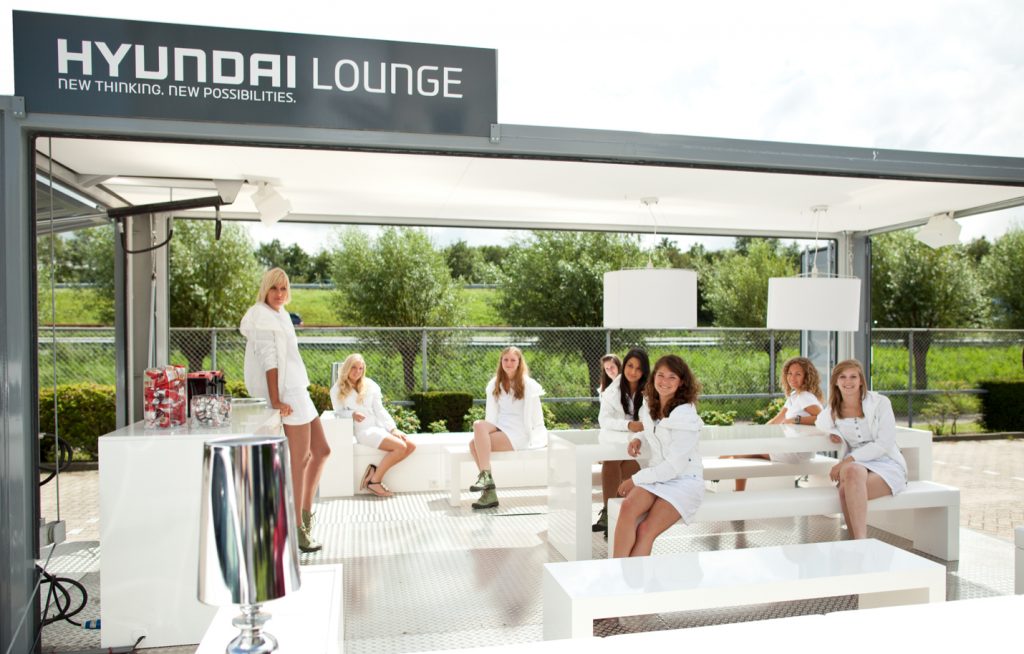 Hyundai Pop-Up- Lounge Bar